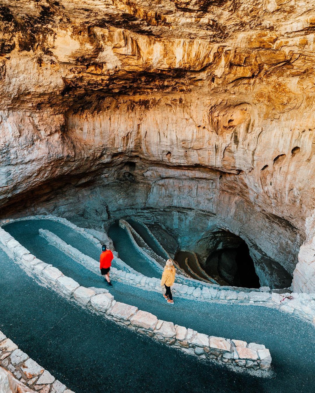 Cave Tourist Attraction: Top 10 America’s Most Beautiful Caves to Visit